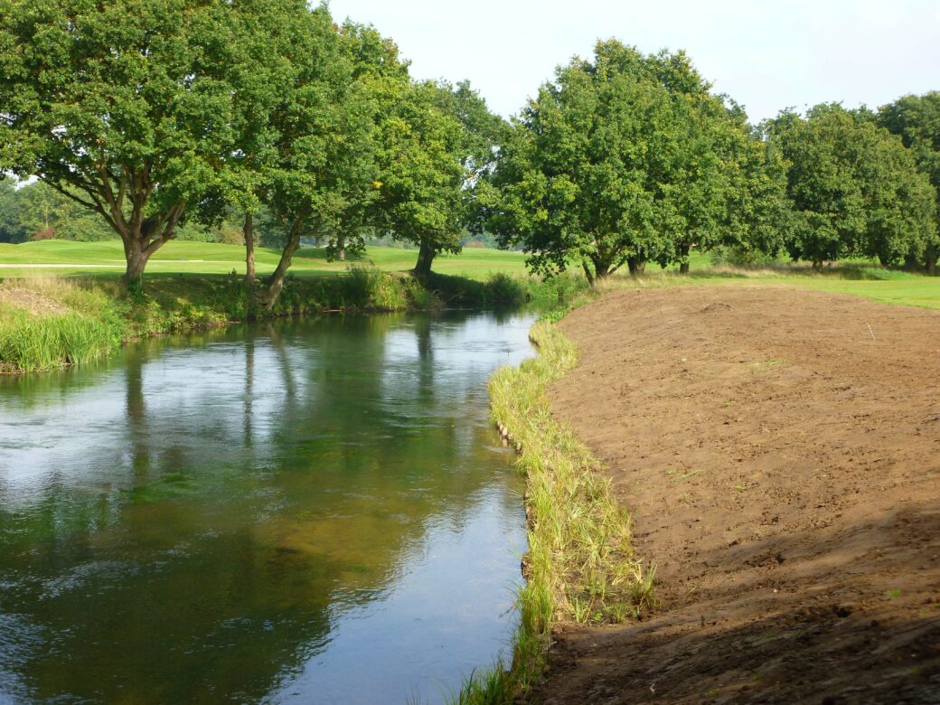 River Bank Erosion Management at Wisley Golf Course | Salix